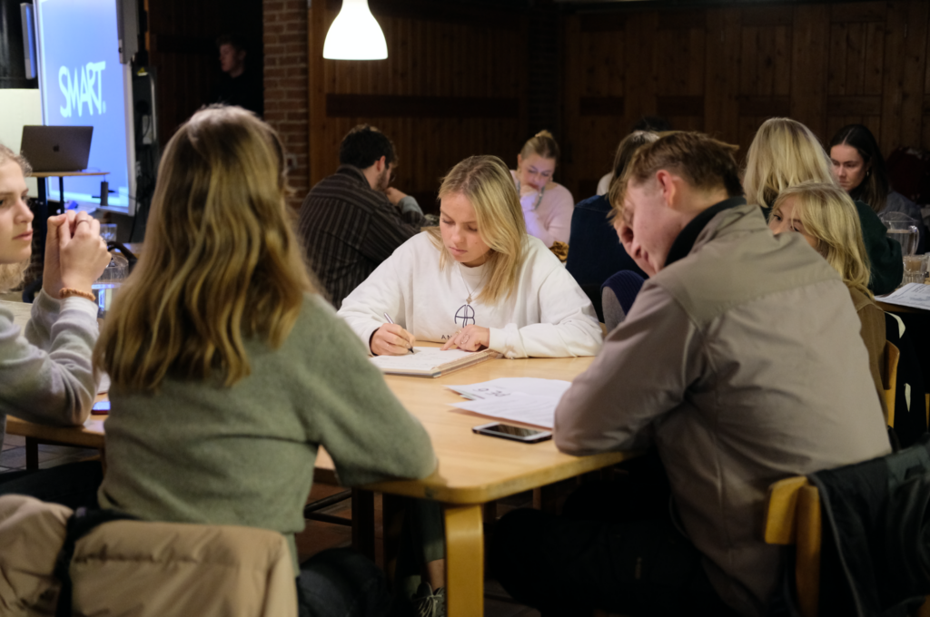 Constructive Institute receives grant from the Tuborg Foundation for a project on youth, media ...